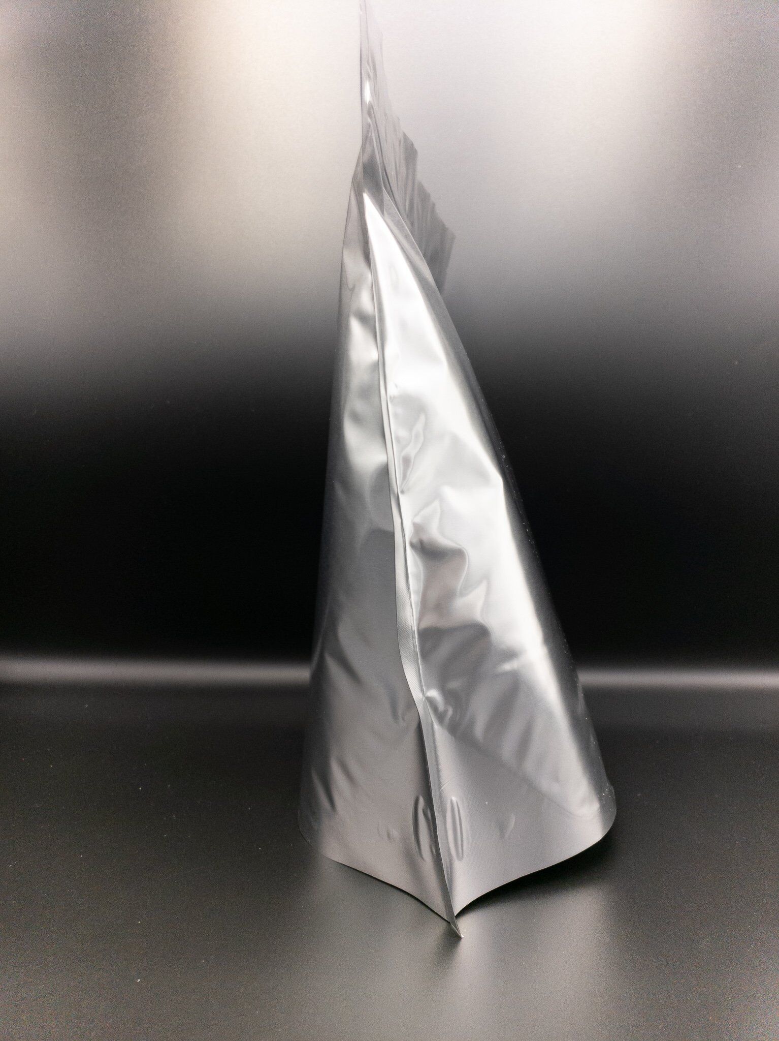 20 oz Large silver stand-up pouch - HQ Packaging